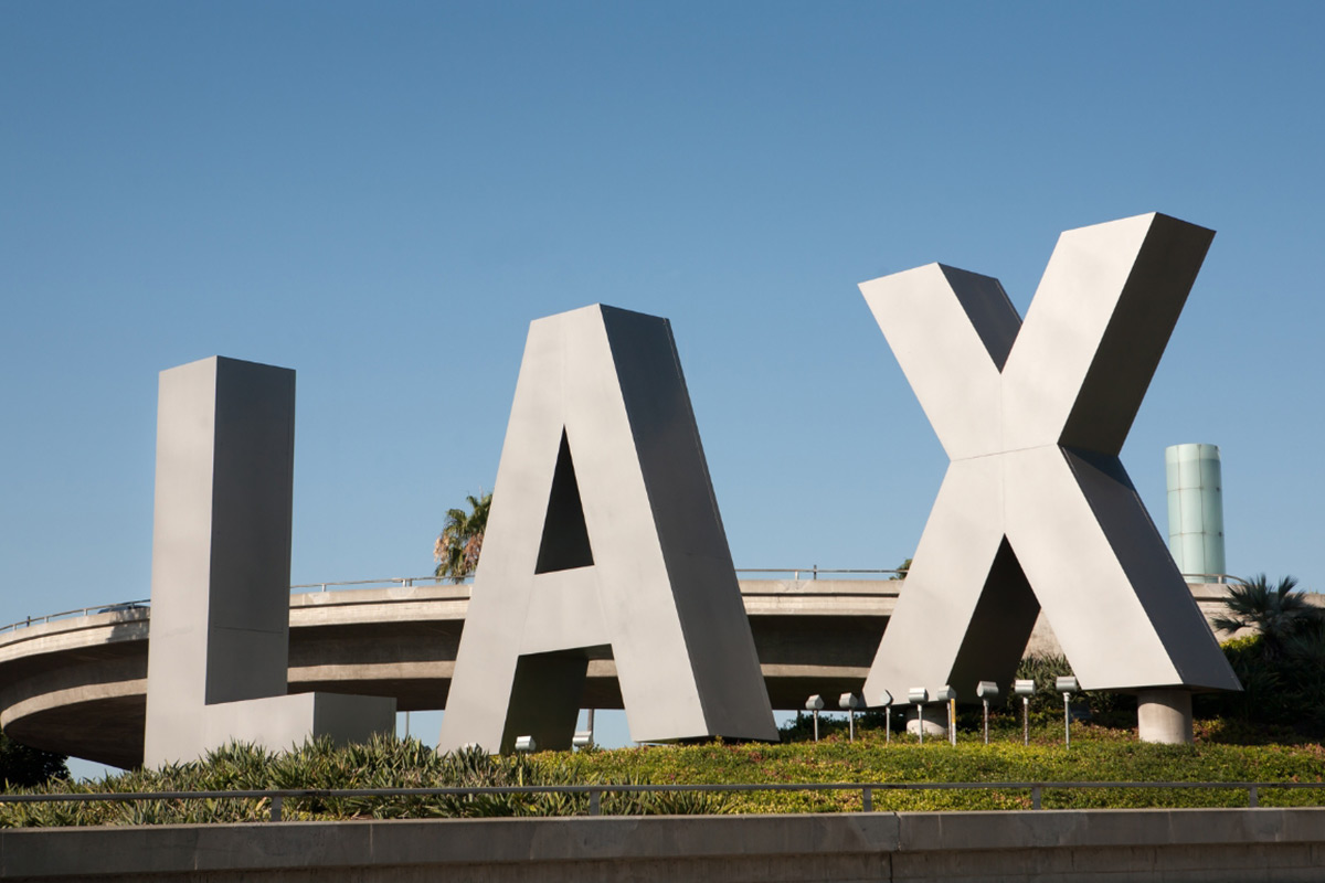 7 Hotels Walking Distance of LAX Airport